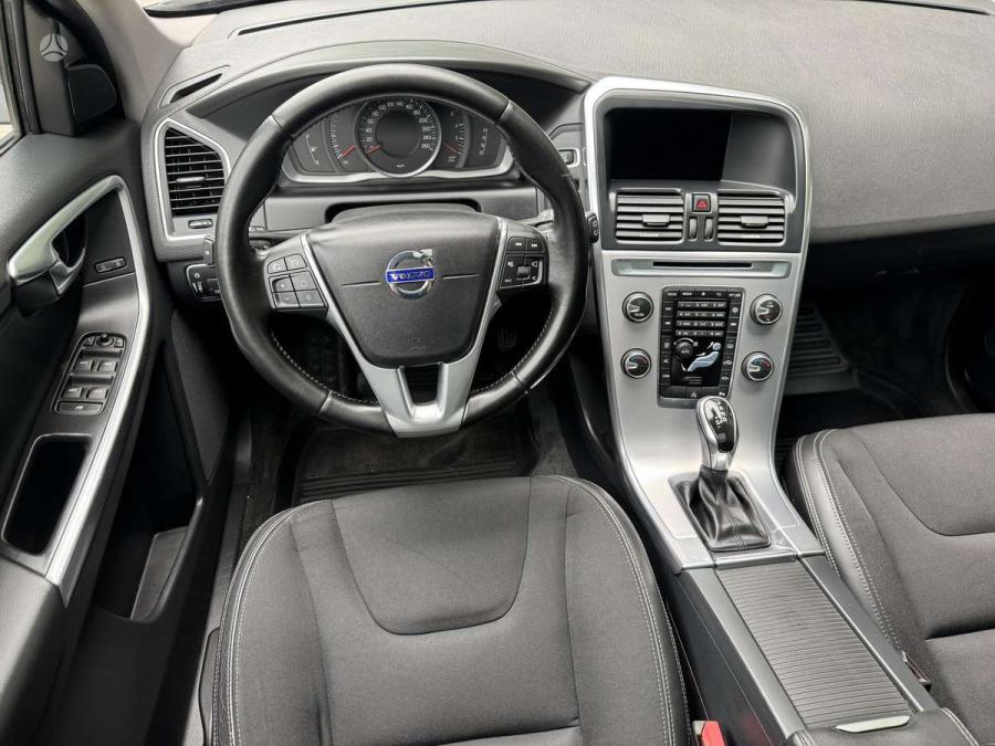 Grey Volvo XC60 2016 in Alytus, with an engine capacity of 2.00 L and mileage of 295 thousand km for 9250 €, photo 15 on AUTOMOTO.COM.LV