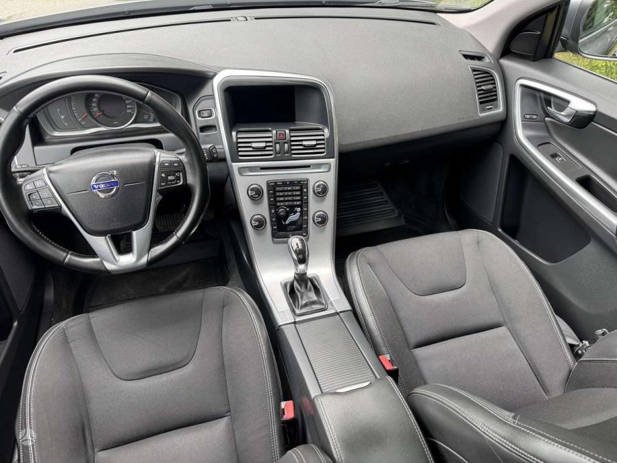 Grey Volvo XC60 2016 in Alytus, with an engine capacity of 2.00 L and mileage of 295 thousand km for 9250 €, photo 22 on AUTOMOTO.COM.LV