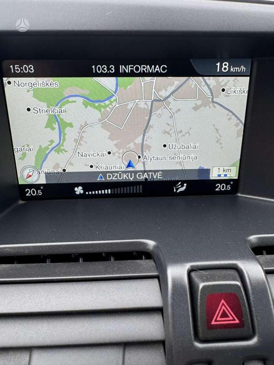 Grey Volvo XC60 2016 in Alytus, with an engine capacity of 2.00 L and mileage of 295 thousand km for 9250 €, photo 28 on AUTOMOTO.COM.LV