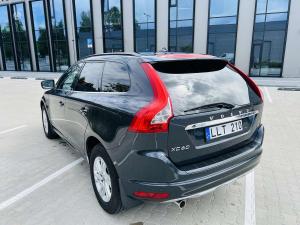 Pelēks Volvo XC60 2016 Viļņa, ar dzinēja tilpumu 2.00 L un nobraukumu 313 tūkst. km par 9000 €, foto 8 vietnē AUTOMOTO.COM.LV