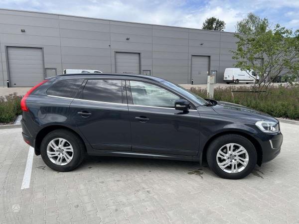 Pelēks Volvo XC60 2016 Viļņa, ar dzinēja tilpumu 2.00 L un nobraukumu 313 tūkst. km par 9000 €, foto 10 vietnē AUTOMOTO.COM.LV