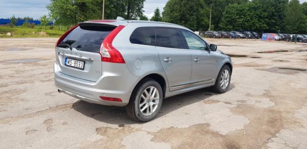 Pelēks Volvo XC60 2016 Rīga, ar dzinēja tilpumu 2.00 L un nobraukumu 303 tūkst. km par 14200 €, foto 2 vietnē AUTOMOTO.COM.LV