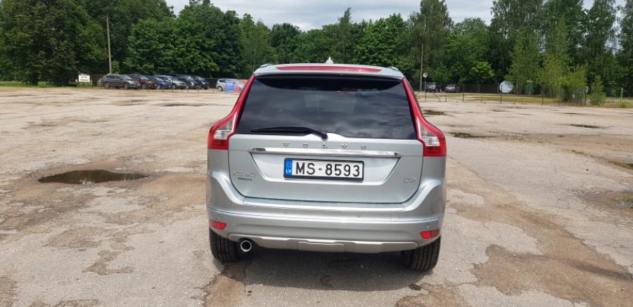 Pelēks Volvo XC60 2016 Rīga, ar dzinēja tilpumu 2.00 L un nobraukumu 303 tūkst. km par 14200 €, foto 8 vietnē AUTOMOTO.COM.LV