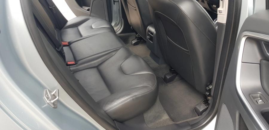 Pelēks Volvo XC60 2016 Rīga, ar dzinēja tilpumu 2.00 L un nobraukumu 303 tūkst. km par 14200 €, foto 9 vietnē AUTOMOTO.COM.LV