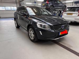 Pelēks Volvo XC60 2016 Rīga, ar dzinēja tilpumu 2.40 L un nobraukumu 270 tūkst. km par 14995 €, foto  vietnē AUTOMOTO.COM.LV