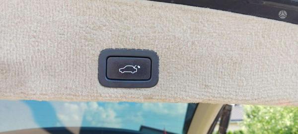 Grey Volvo XC60 2016 in Kaunas, with an engine capacity of 1.97 L and mileage of 156 thousand km for 6500 €, photo 8 on AUTOMOTO.COM.LV