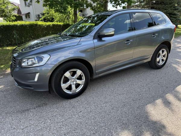 Grey Volvo XC60 2016 in Alytus, with an engine capacity of 2.00 L and mileage of 295 thousand km for 8999 €, photo 5 on AUTOMOTO.COM.LV