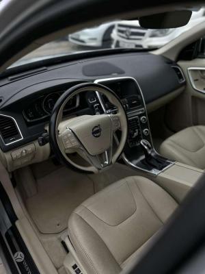Grey Volvo XC60 2016 in Kaunas, with an engine capacity of 1.97 L and mileage of 149 thousand km for 10300 €, photo 17 on AUTOMOTO.COM.LV