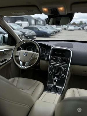 Grey Volvo XC60 2016 in Kaunas, with an engine capacity of 1.97 L and mileage of 149 thousand km for 10300 €, photo 21 on AUTOMOTO.COM.LV