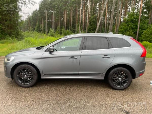 Pelēks Volvo XC60 2016 Rīga, ar dzinēja tilpumu 2.40 L un nobraukumu 205 tūkst. km par 13500 €, foto 3 vietnē AUTOMOTO.COM.LV