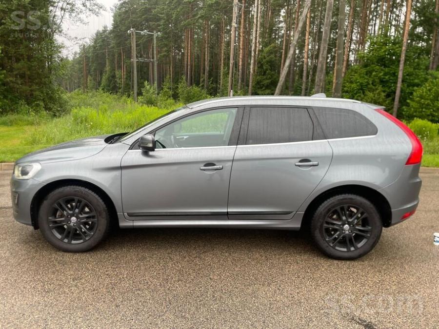 Pelēks Volvo XC60 2016 Rīga, ar dzinēja tilpumu 2.40 L un nobraukumu 205 tūkst. km par 13500 €, foto 4 vietnē AUTOMOTO.COM.LV