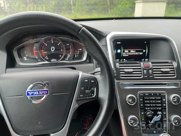 Pelēks Volvo XC60 2016 Rīga, ar dzinēja tilpumu 2.40 L un nobraukumu 205 tūkst. km par 13500 €, foto 7 vietnē AUTOMOTO.COM.LV
