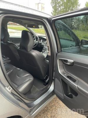 Pelēks Volvo XC60 2016 Rīga, ar dzinēja tilpumu 2.40 L un nobraukumu 205 tūkst. km par 13500 €, foto 10 vietnē AUTOMOTO.COM.LV