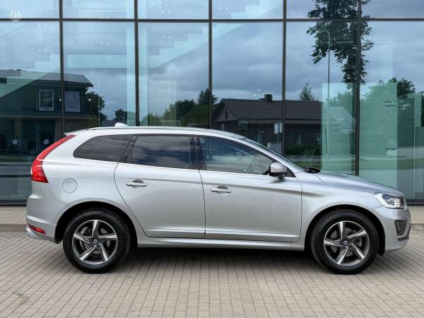 Pelēks Volvo XC60 2016 Utena, ar dzinēja tilpumu 2.40 L un nobraukumu 300 tūkst. km par 14650 €, foto 9 vietnē AUTOMOTO.COM.LV