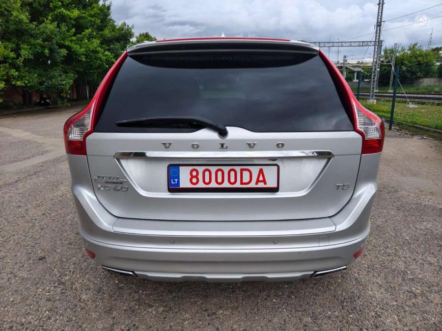Pelēks Volvo XC60 2016 Šauļi, ar dzinēja tilpumu 2.00 L un nobraukumu 255 tūkst. km par 12650 €, foto 6 vietnē AUTOMOTO.COM.LV