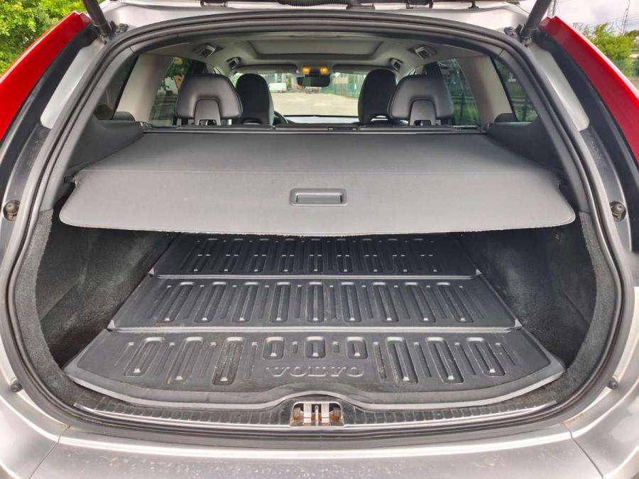 Pelēks Volvo XC60 2016 Šauļi, ar dzinēja tilpumu 2.00 L un nobraukumu 255 tūkst. km par 12650 €, foto 13 vietnē AUTOMOTO.COM.LV