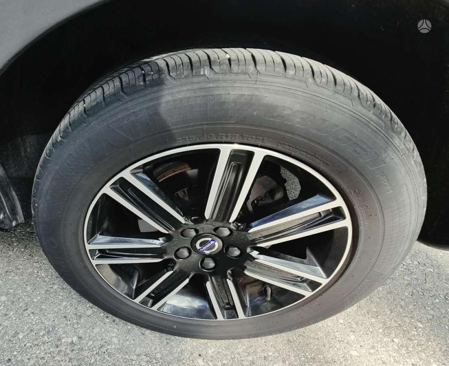 Pelēks Volvo XC60 2016 Viļņa, ar dzinēja tilpumu 2.40 L un nobraukumu 222 tūkst. km par 14750 €, foto 16 vietnē AUTOMOTO.COM.LV