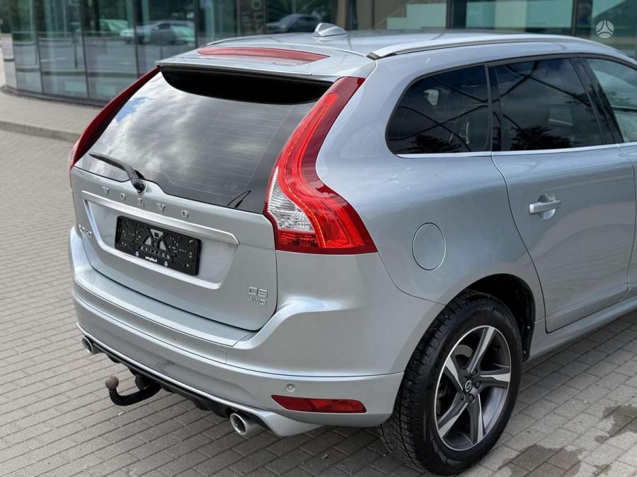 Pelēks Volvo XC60 2016 Utena, ar dzinēja tilpumu 2.40 L un nobraukumu 300 tūkst. km par 14450 €, foto 11 vietnē AUTOMOTO.COM.LV