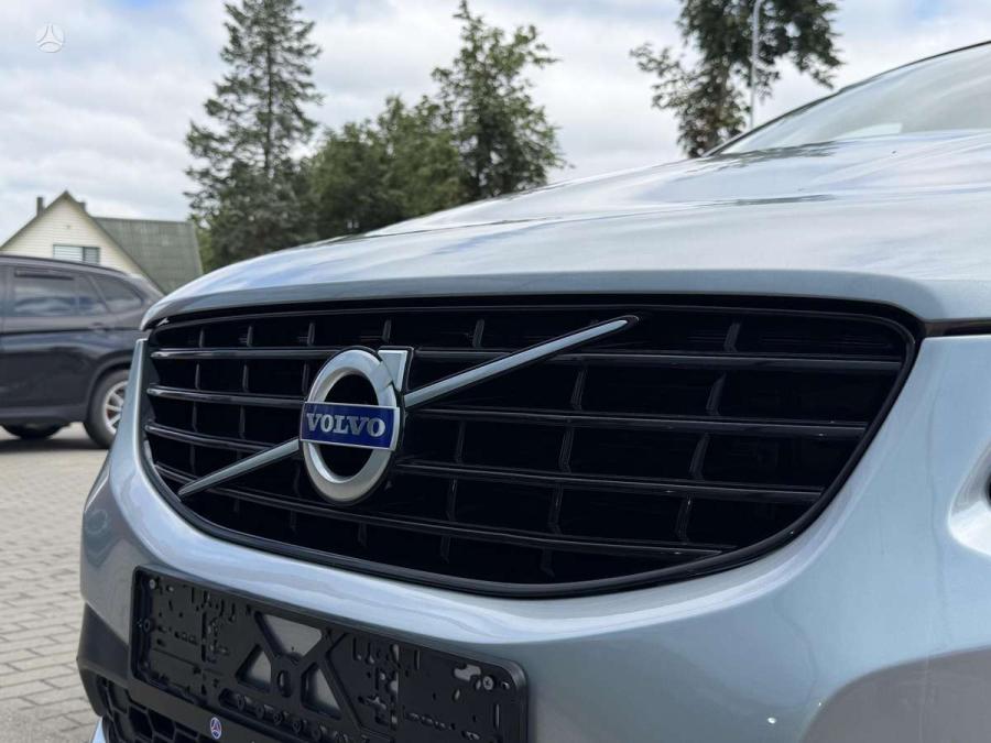Pelēks Volvo XC60 2016 Utena, ar dzinēja tilpumu 2.40 L un nobraukumu 300 tūkst. km par 14450 €, foto 12 vietnē AUTOMOTO.COM.LV