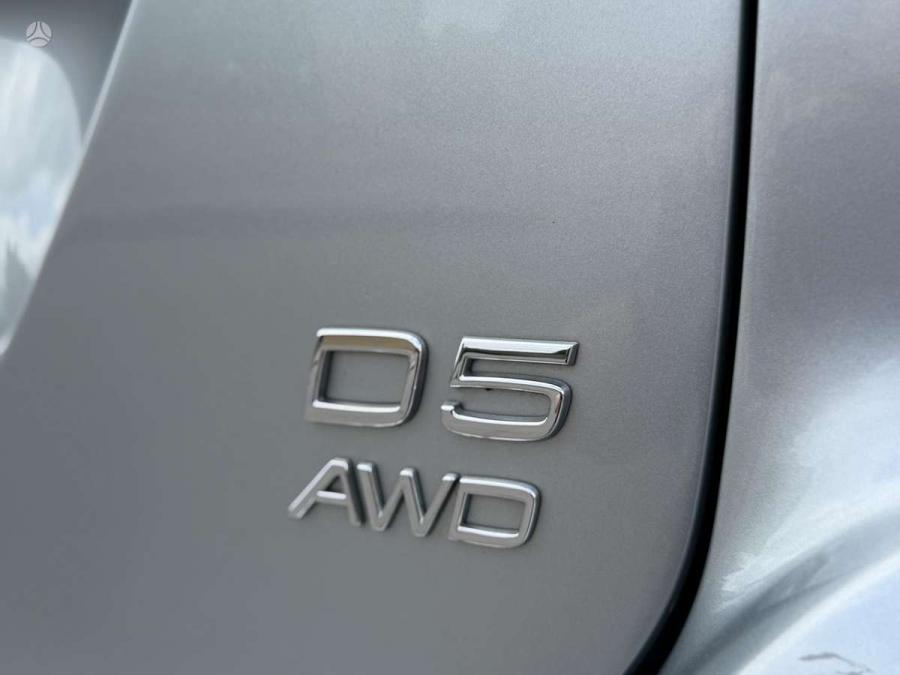 Pelēks Volvo XC60 2016 Utena, ar dzinēja tilpumu 2.40 L un nobraukumu 300 tūkst. km par 14450 €, foto 13 vietnē AUTOMOTO.COM.LV