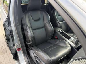 Pelēks Volvo XC60 2016 Utena, ar dzinēja tilpumu 2.40 L un nobraukumu 300 tūkst. km par 14450 €, foto 17 vietnē AUTOMOTO.COM.LV