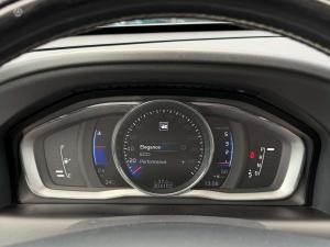 Pelēks Volvo XC60 2016 Utena, ar dzinēja tilpumu 2.40 L un nobraukumu 300 tūkst. km par 14450 €, foto 25 vietnē AUTOMOTO.COM.LV