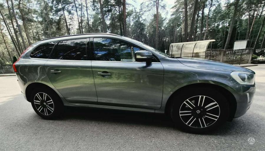 Pelēks Volvo XC60 2016 Viļņa, ar dzinēja tilpumu 2.40 L un nobraukumu 222 tūkst. km par 14850 €, foto 7 vietnē AUTOMOTO.COM.LV