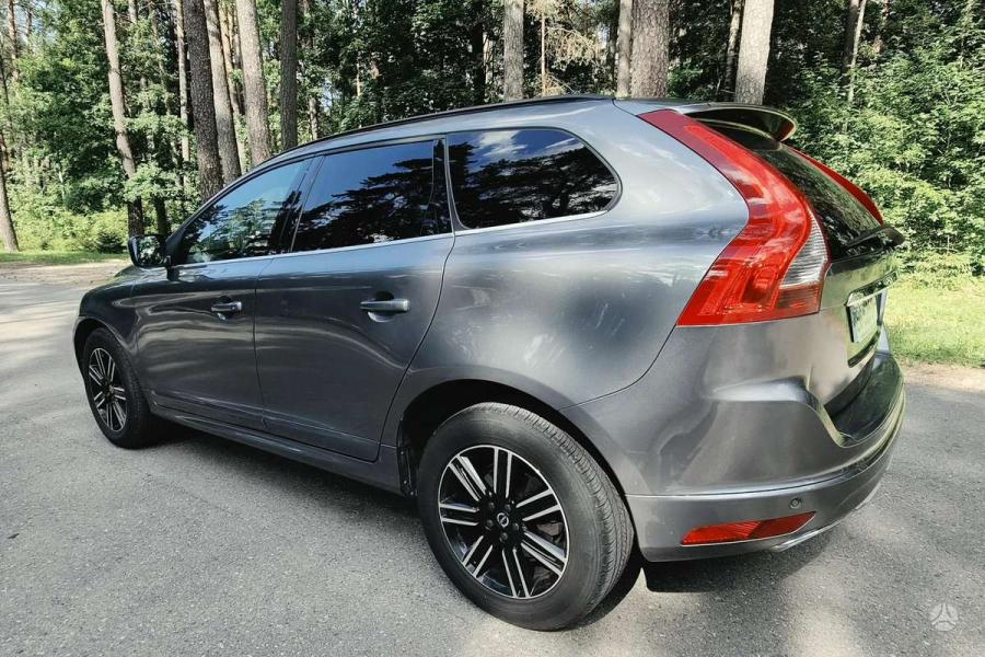 Pelēks Volvo XC60 2016 Viļņa, ar dzinēja tilpumu 2.40 L un nobraukumu 222 tūkst. km par 14850 €, foto 13 vietnē AUTOMOTO.COM.LV