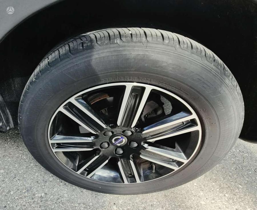 Pelēks Volvo XC60 2016 Viļņa, ar dzinēja tilpumu 2.40 L un nobraukumu 222 tūkst. km par 14850 €, foto 16 vietnē AUTOMOTO.COM.LV