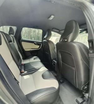 Pelēks Volvo XC60 2016 Viļņa, ar dzinēja tilpumu 2.40 L un nobraukumu 222 tūkst. km par 14850 €, foto 21 vietnē AUTOMOTO.COM.LV