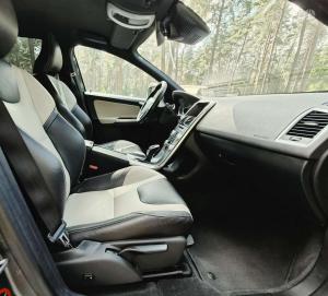 Pelēks Volvo XC60 2016 Viļņa, ar dzinēja tilpumu 2.40 L un nobraukumu 222 tūkst. km par 14850 €, foto 22 vietnē AUTOMOTO.COM.LV