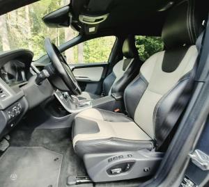 Pelēks Volvo XC60 2016 Viļņa, ar dzinēja tilpumu 2.40 L un nobraukumu 222 tūkst. km par 14850 €, foto 23 vietnē AUTOMOTO.COM.LV