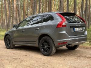 Grey Volvo XC60 2016 in Riga, with an engine capacity of 2.40 L and mileage of 205 thousand km for 11490 €, photo 3 on AUTOMOTO.COM.LV