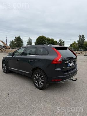 Grey Volvo XC60 2016 in Riga, with an engine capacity of 2.00 L and mileage of 189 thousand km for 10000 €, photo 4 on AUTOMOTO.COM.LV