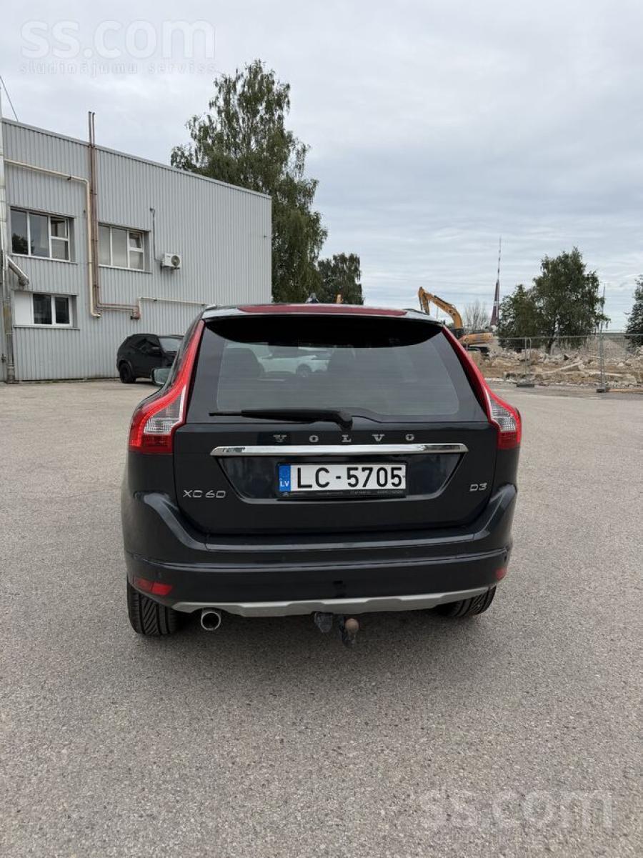 Grey Volvo XC60 2016 in Riga, with an engine capacity of 2.00 L and mileage of 189 thousand km for 10000 €, photo 5 on AUTOMOTO.COM.LV