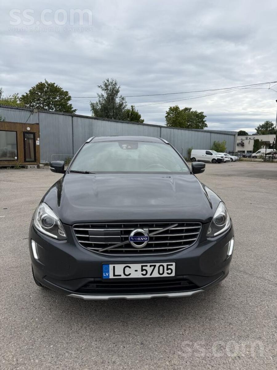 Grey Volvo XC60 2016 in Riga, with an engine capacity of 2.00 L and mileage of 189 thousand km for 10000 €, photo 9 on AUTOMOTO.COM.LV