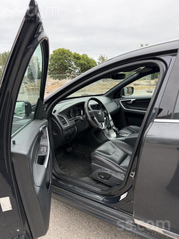 Pelēks Volvo XC60 2016 Rīga, ar dzinēja tilpumu 2.00 L un nobraukumu 189 tūkst. km par 10000 €, foto 10 vietnē AUTOMOTO.COM.LV