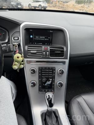 Grey Volvo XC60 2016 in Riga, with an engine capacity of 2.00 L and mileage of 189 thousand km for 10000 €, photo 19 on AUTOMOTO.COM.LV