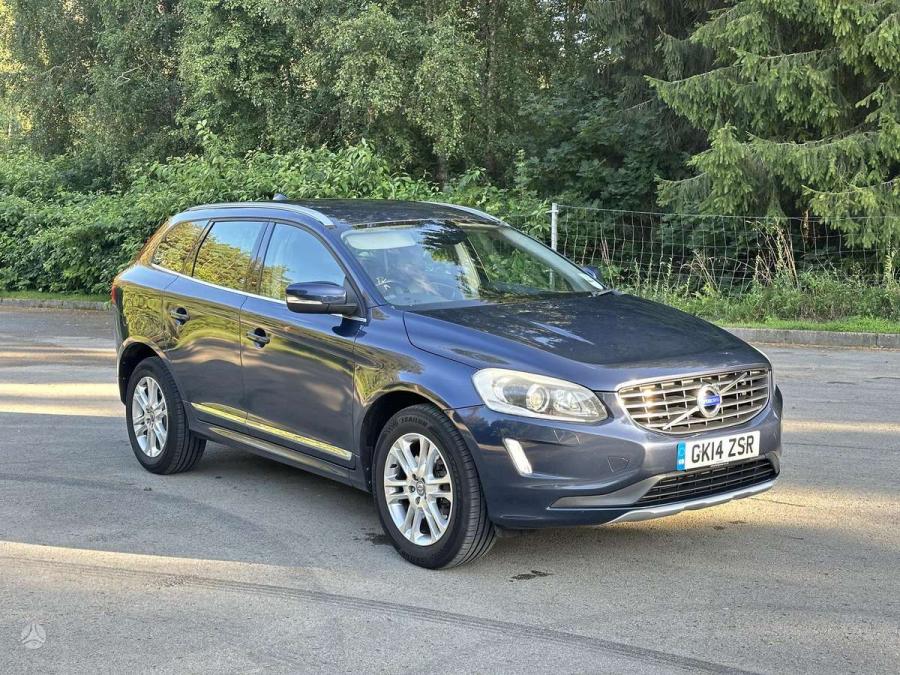 Grey Volvo XC60 2016 in Pakruojis, with an engine capacity of 2.40 L and mileage of 278 thousand km for 4800 €, photo 1 on AUTOMOTO.COM.LV