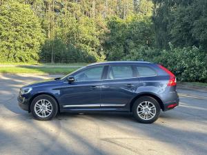 Grey Volvo XC60 2016 in Pakruojis, with an engine capacity of 2.40 L and mileage of 278 thousand km for 4800 €, photo 5 on AUTOMOTO.COM.LV