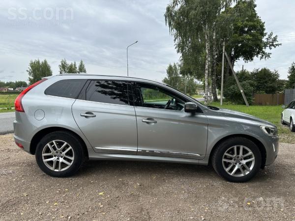 Pelēks Volvo XC60 2016 Rīga, ar dzinēja tilpumu 2.00 L un nobraukumu 0 tūkst. km par 10500 €, foto 6 vietnē AUTOMOTO.COM.LV