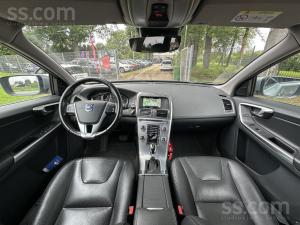 Pelēks Volvo XC60 2016 Rīga, ar dzinēja tilpumu 2.00 L un nobraukumu 0 tūkst. km par 10500 €, foto 22 vietnē AUTOMOTO.COM.LV