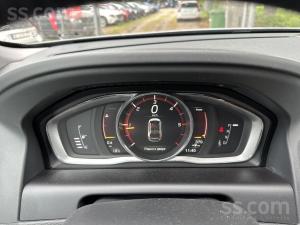 Pelēks Volvo XC60 2016 Rīga, ar dzinēja tilpumu 2.00 L un nobraukumu 0 tūkst. km par 10500 €, foto 25 vietnē AUTOMOTO.COM.LV