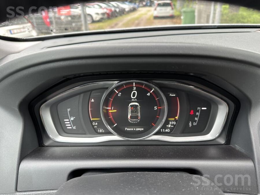 Pelēks Volvo XC60 2016 Rīga, ar dzinēja tilpumu 2.00 L un nobraukumu 0 tūkst. km par 10500 €, foto 25 vietnē AUTOMOTO.COM.LV