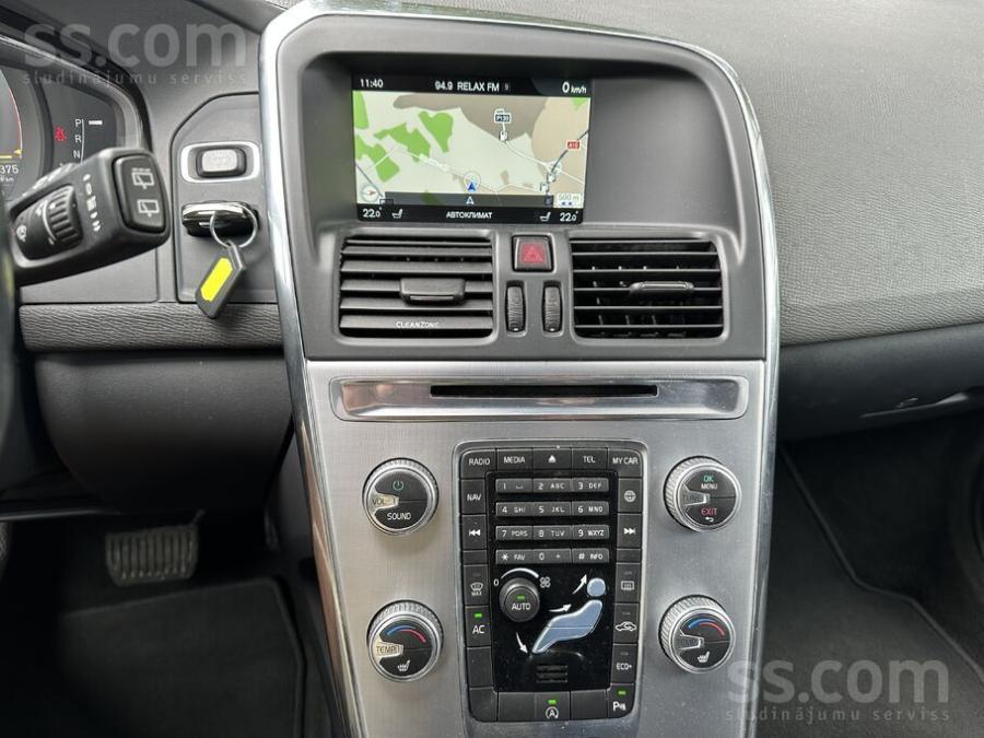 Pelēks Volvo XC60 2016 Rīga, ar dzinēja tilpumu 2.00 L un nobraukumu 0 tūkst. km par 10500 €, foto 26 vietnē AUTOMOTO.COM.LV