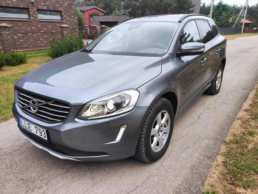 Pelēks Volvo XC60 2016 Viļņa, ar dzinēja tilpumu 2.40 L un nobraukumu 125 tūkst. km par 14100 €, foto 1 vietnē AUTOMOTO.COM.LV