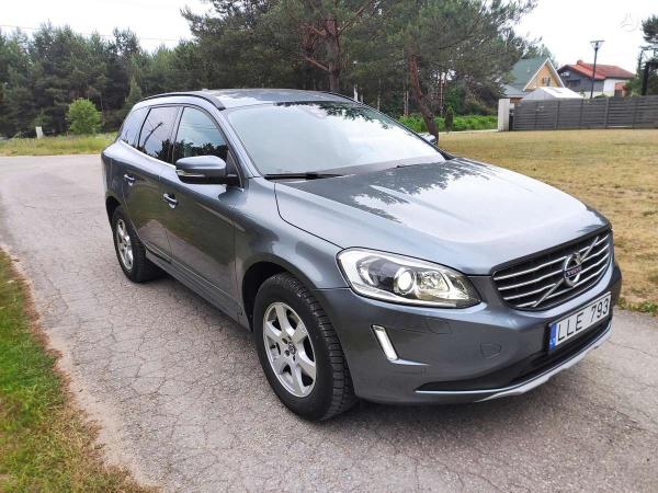 Grey Volvo XC60 2016 in Vilnius, with an engine capacity of 2.40 L and mileage of 125 thousand km for 14100 €, photo 6 on AUTOMOTO.COM.LV