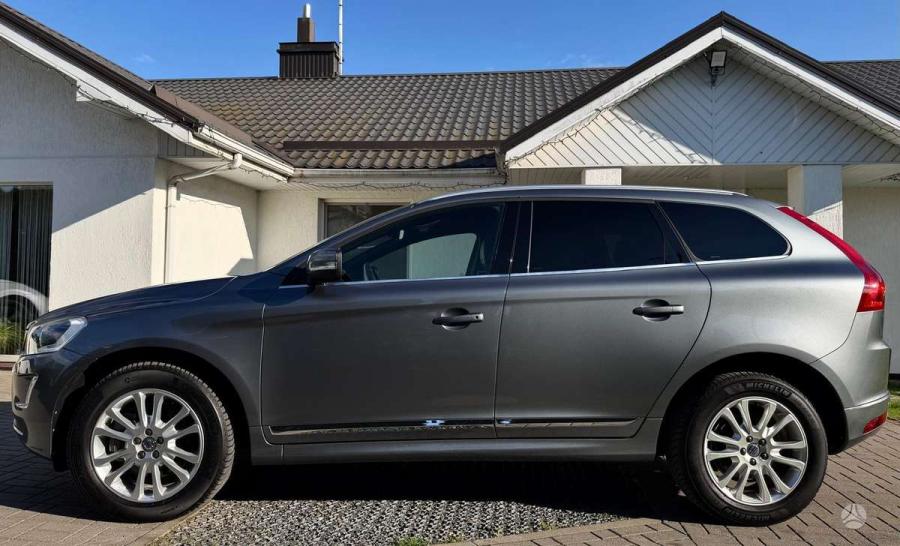 Pelēks Volvo XC60 2016 Kauņa, ar dzinēja tilpumu 2.40 L un nobraukumu 262 tūkst. km par 14850 €, foto 13 vietnē AUTOMOTO.COM.LV