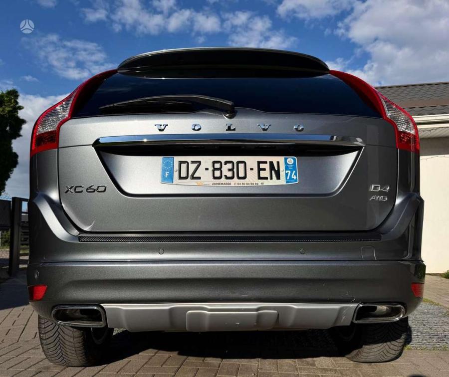 Pelēks Volvo XC60 2016 Kauņa, ar dzinēja tilpumu 2.40 L un nobraukumu 262 tūkst. km par 14850 €, foto 21 vietnē AUTOMOTO.COM.LV