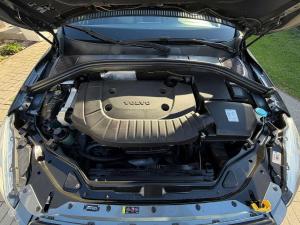 Pelēks Volvo XC60 2016 Kauņa, ar dzinēja tilpumu 2.40 L un nobraukumu 262 tūkst. km par 14850 €, foto 24 vietnē AUTOMOTO.COM.LV
